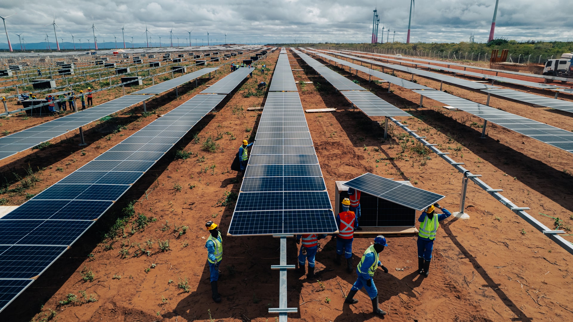 Soluções em Energias Renováveis | Energia Solar, Eólica e Híbrida
